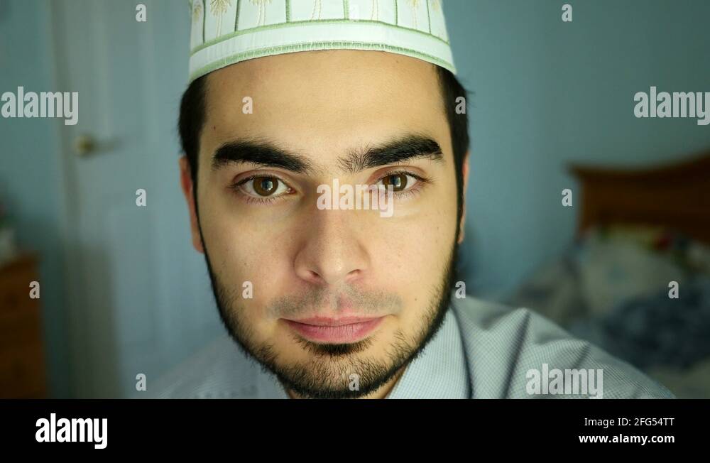 Young arab men traditional dress Stock Videos & Footage - HD and 4K ...