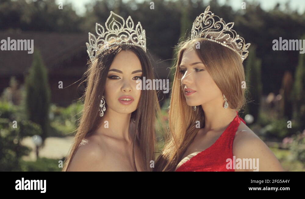 Beauty contest crown Stock Videos & Footage - HD and 4K Video Clips - Alamy