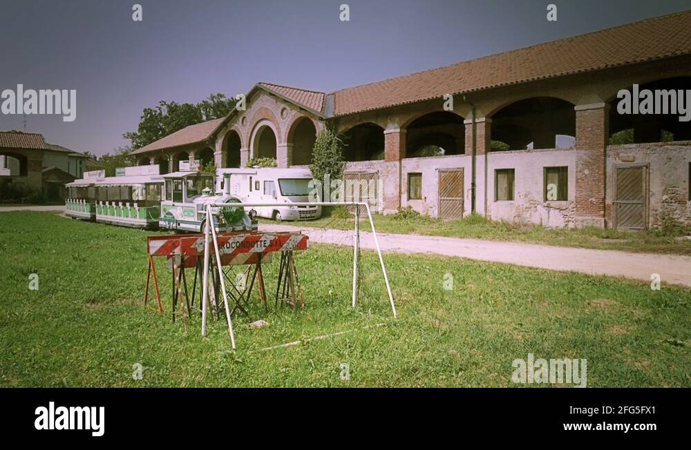 Farm gate market Stock Videos & Footage - HD and 4K Video Clips - Alamy