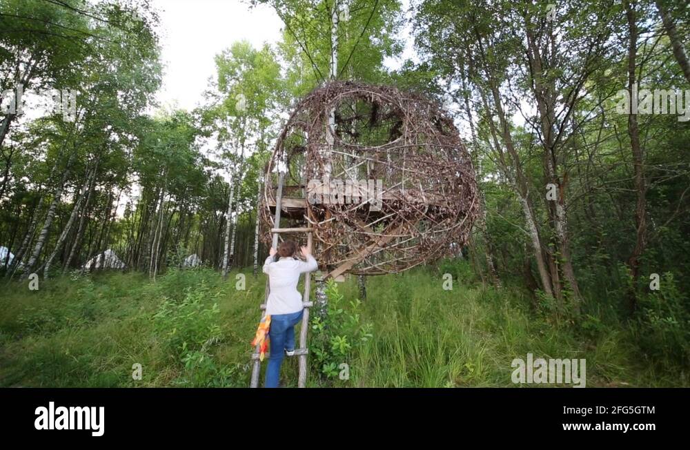 Round built house Stock Videos & Footage - HD and 4K Video Clips - Alamy