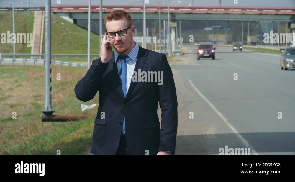 Thumb a lift Stock Videos & Footage - HD and 4K Video Clips - Alamy