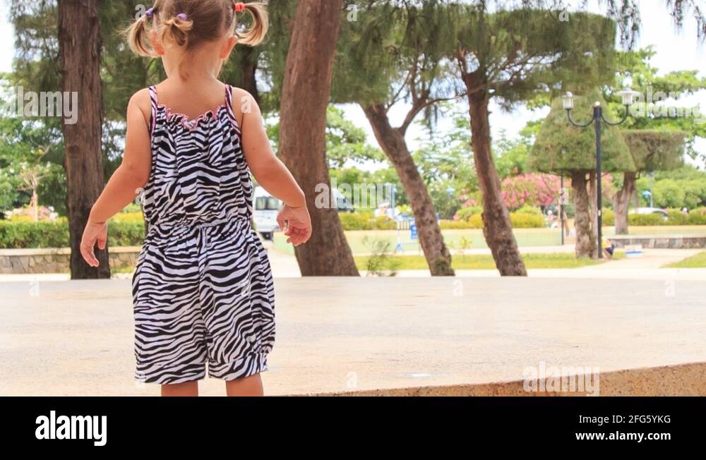 Roundabout park Stock Videos & Footage - HD and 4K Video Clips - Alamy