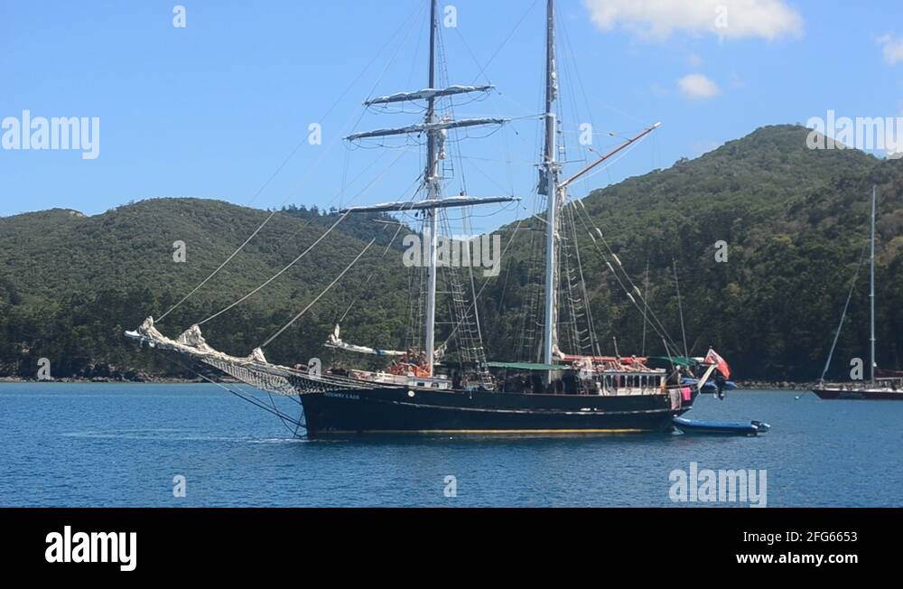 Square rig ship Stock Videos & Footage - HD and 4K Video Clips - Alamy
