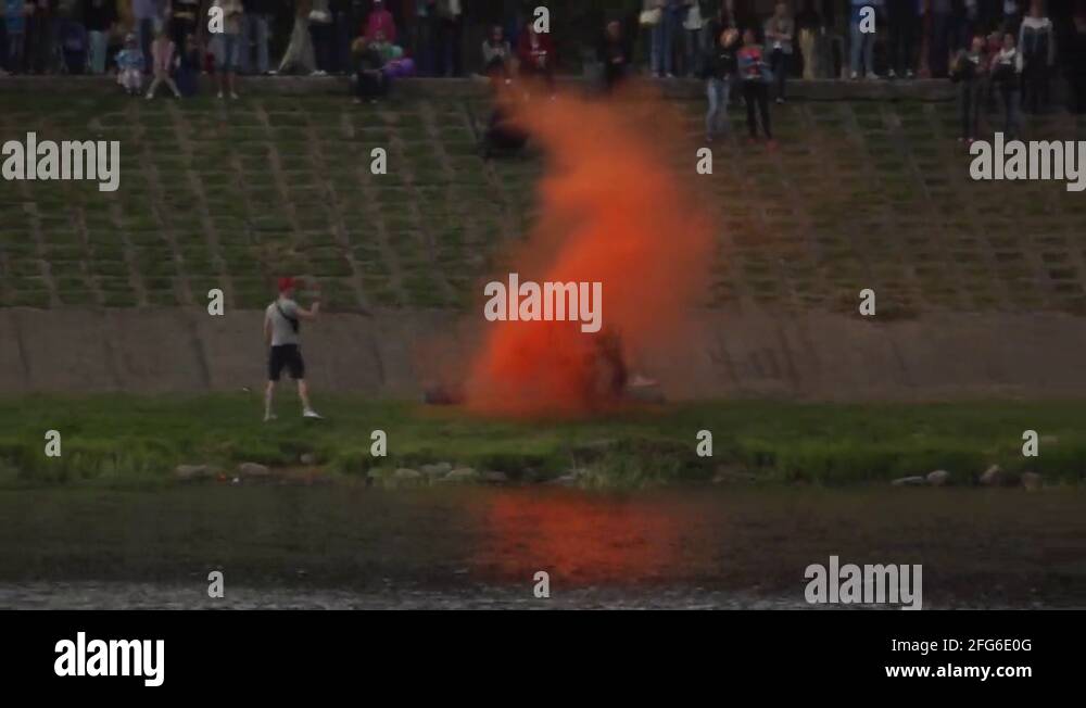 Signal smoke Stock Videos & Footage - HD and 4K Video Clips - Alamy