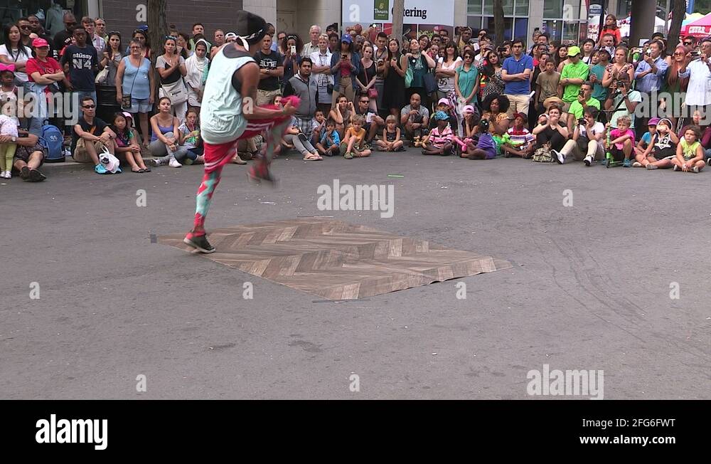 Busker festival Stock Videos & Footage - HD and 4K Video Clips - Alamy