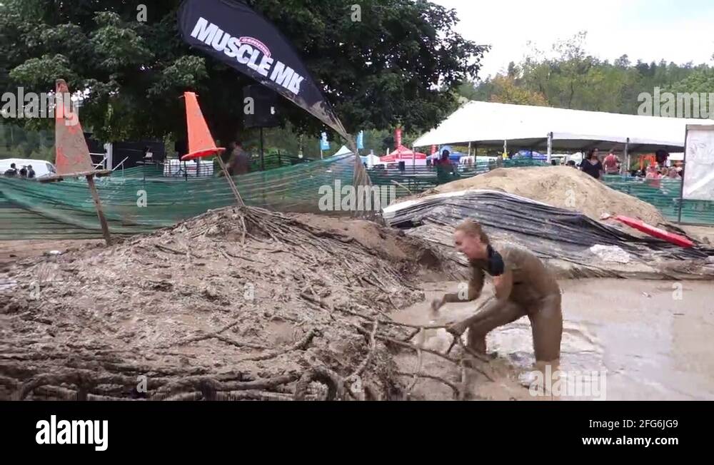 Woman mud bath Stock Videos & Footage - HD and 4K Video Clips - Alamy