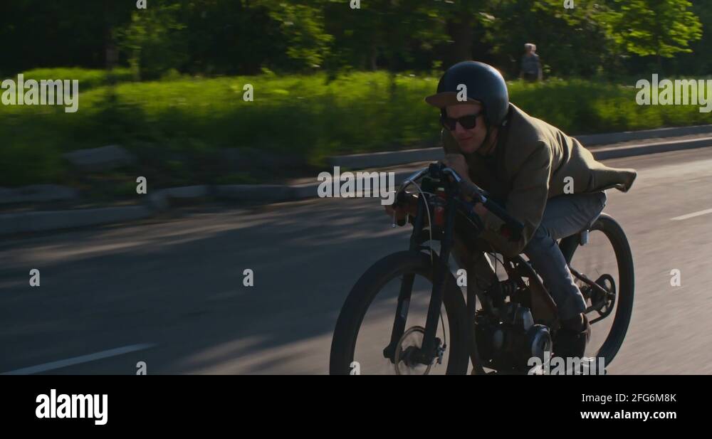 Street racer Stock Videos & Footage - HD and 4K Video Clips - Alamy