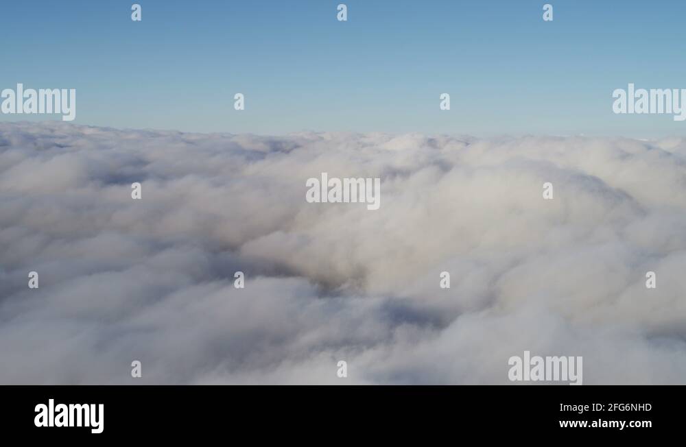 Suspended air droplets Stock Videos & Footage - HD and 4K Video Clips ...