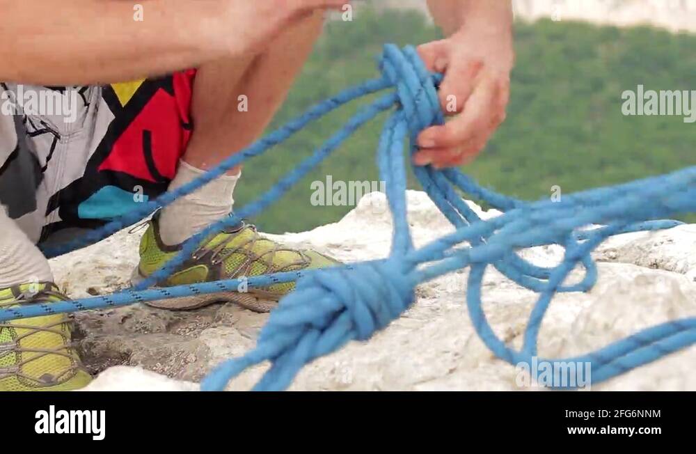 climbing knots on a rope Stock Video Footage - Alamy