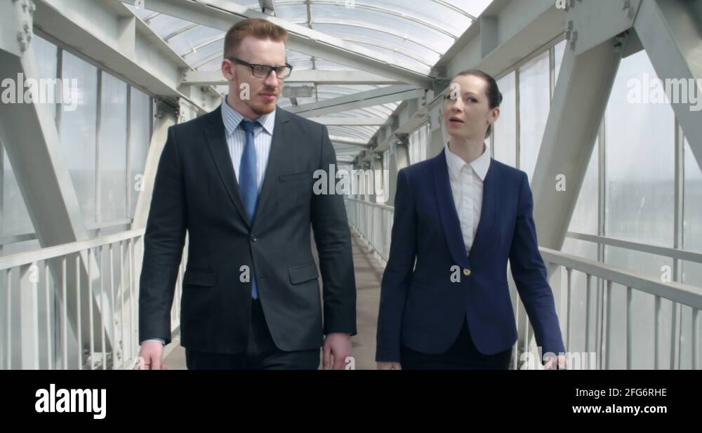 Sharing Stock Videos & Footage - HD and 4K Video Clips - Alamy