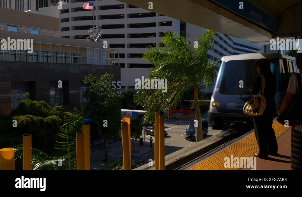 summer day miami downtown metro station train coming 4k florida usa ...