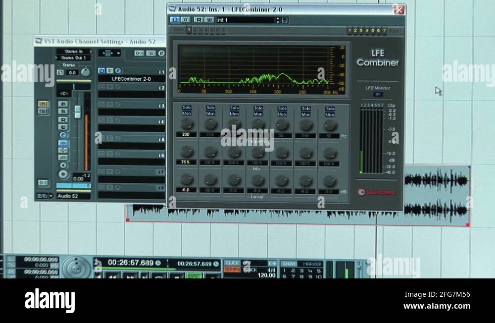Sound wave graph Stock Videos & Footage - HD and 4K Video Clips - Alamy