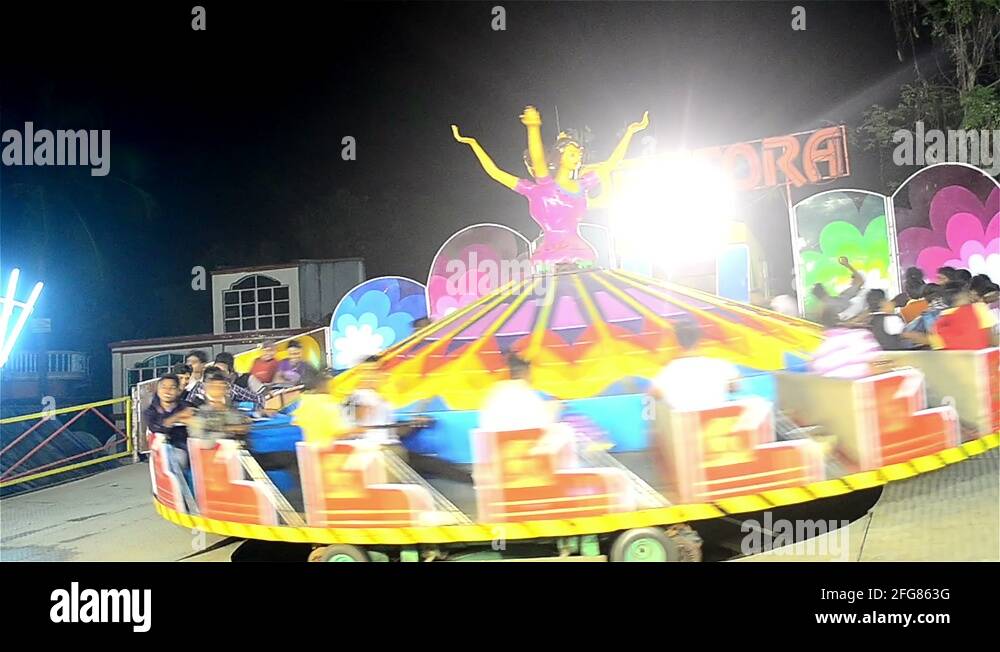 Rides village fair Stock Videos & Footage - HD and 4K Video Clips - Alamy