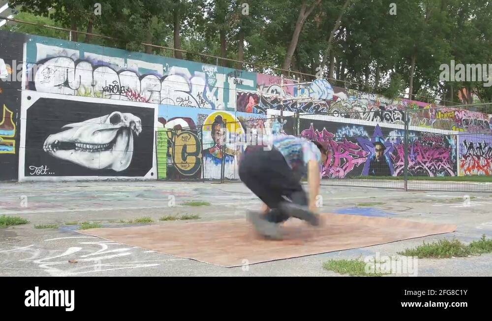 Extreme Break Dancing - Professional dancer laying down routine in ...