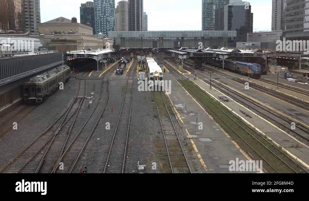 Go train toronto Stock Videos & Footage - HD and 4K Video Clips - Alamy