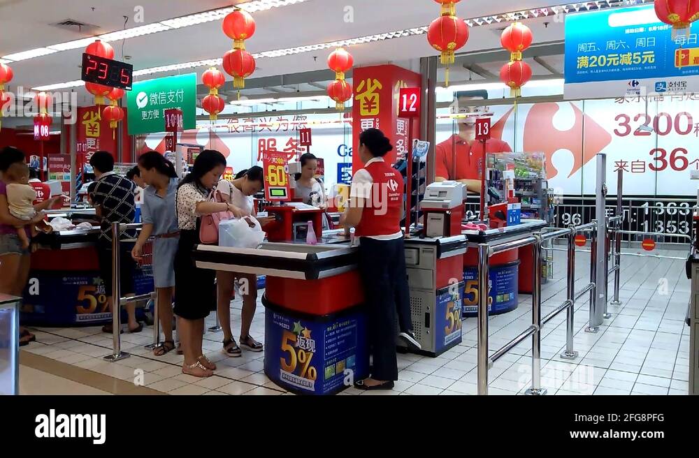 Carrefour Stock Videos & Footage - HD and 4K Video Clips - Alamy