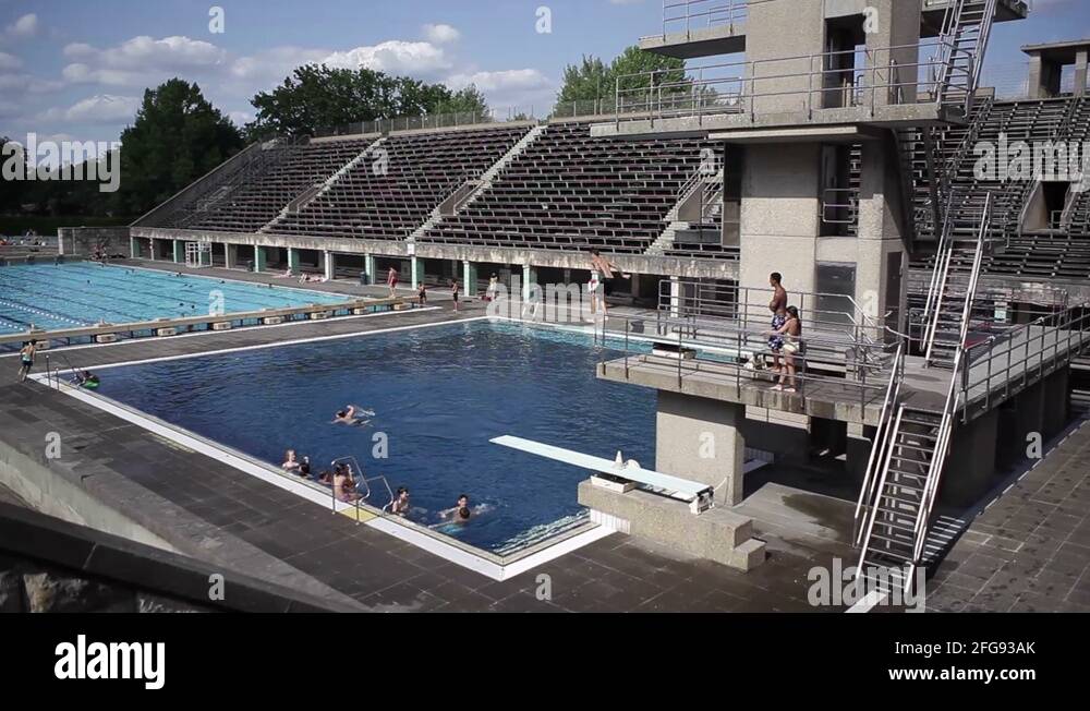 Olympic diving competition Stock Videos & Footage - HD and 4K Video ...
