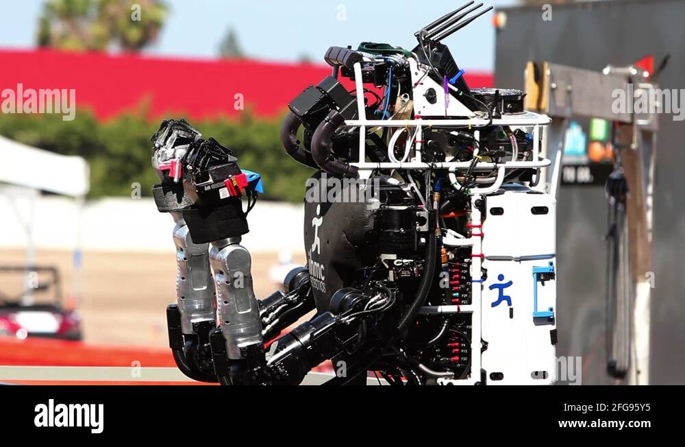 IHMC Robotics' Running Man Atlas Robot Stock Video Footage - Alamy