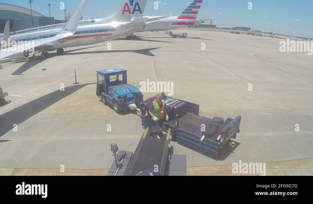 Off loading Stock Videos & Footage - HD and 4K Video Clips - Alamy