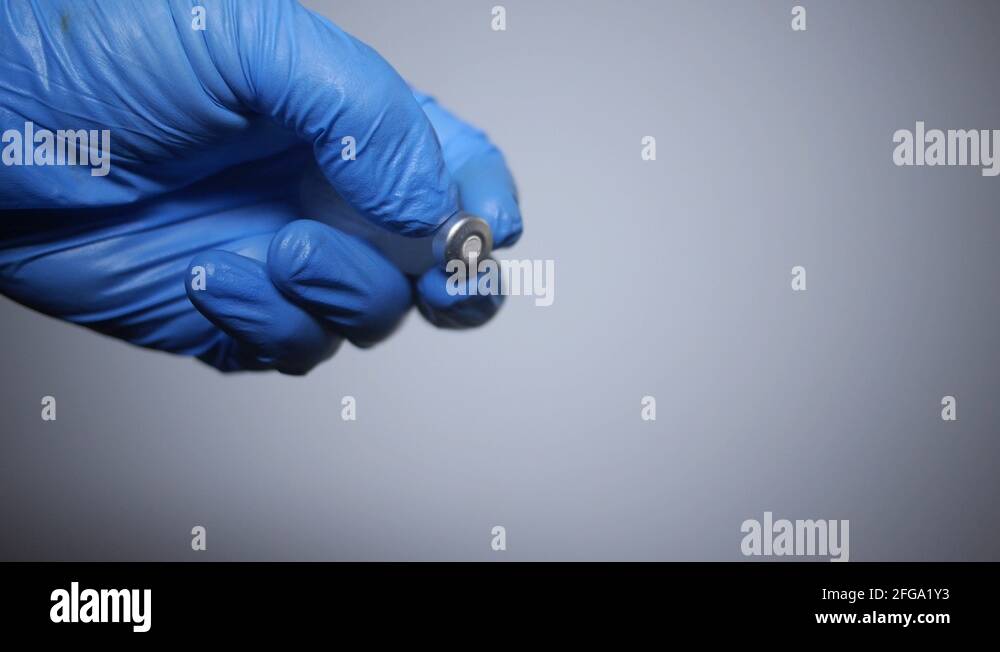 Syringe injection 2 Stock Videos & Footage - HD and 4K Video Clips - Alamy