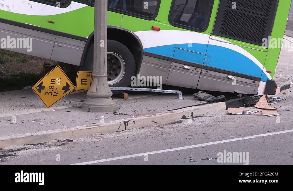Bus crushed Stock Videos & Footage - HD and 4K Video Clips - Alamy