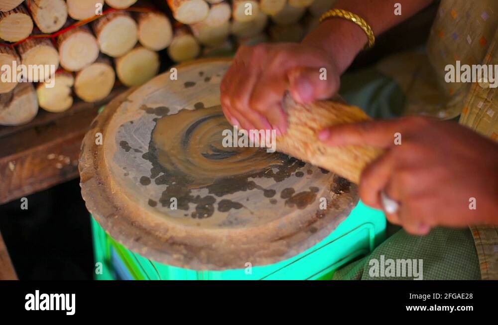 Burmese thanaka Stock Videos & Footage - HD and 4K Video Clips - Alamy