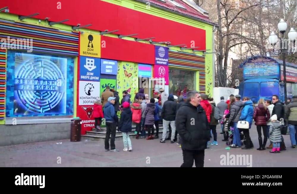 Giant order Stock Videos & Footage - HD and 4K Video Clips - Alamy