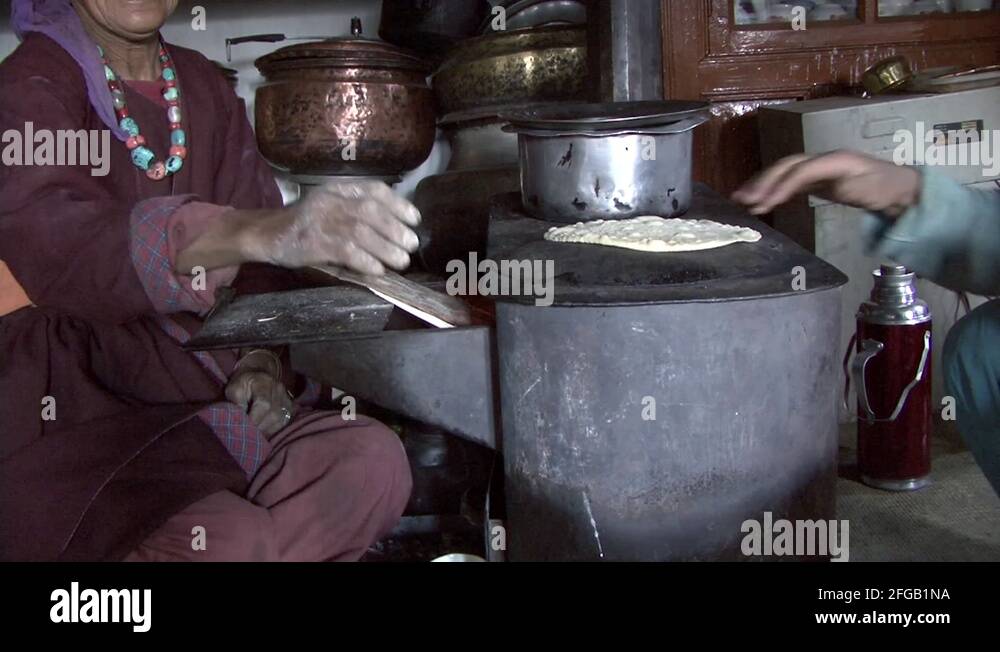 Tibetan kitchen Stock Videos & Footage - HD and 4K Video Clips - Alamy