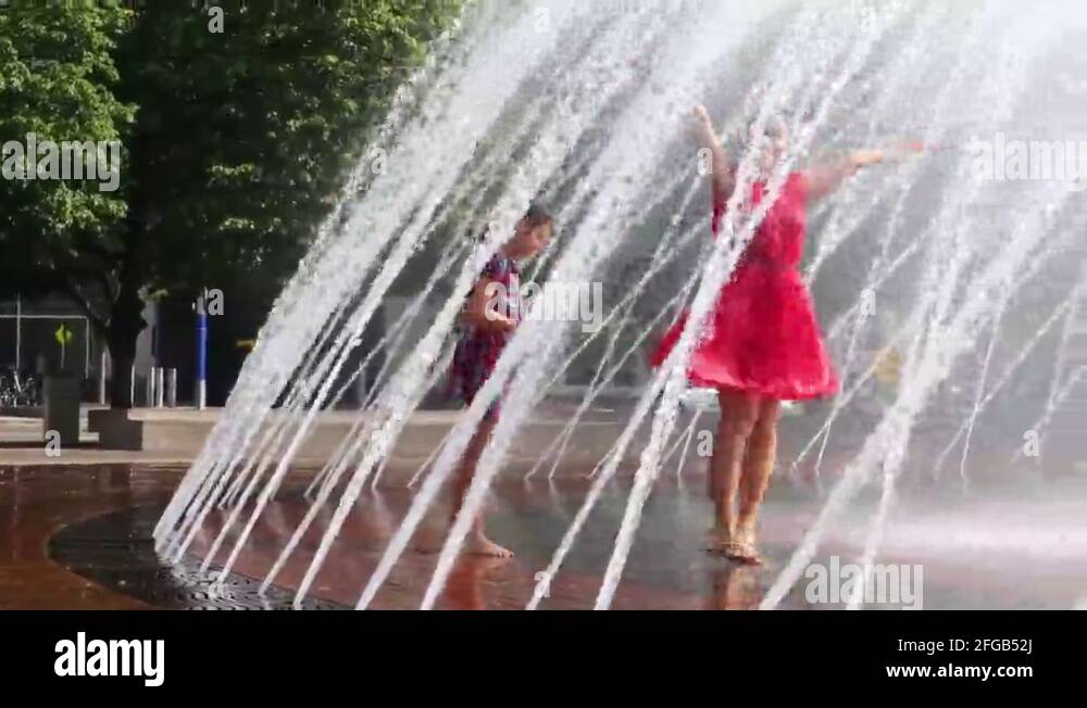 Jump into fountain Stock Videos & Footage - HD and 4K Video Clips - Alamy