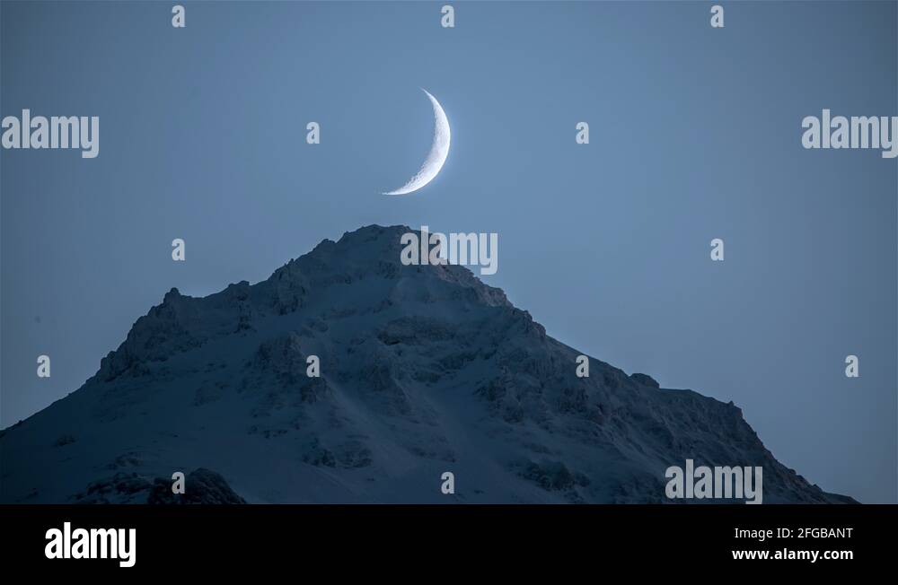 Crescent mountain Stock Videos & Footage - HD and 4K Video Clips - Alamy