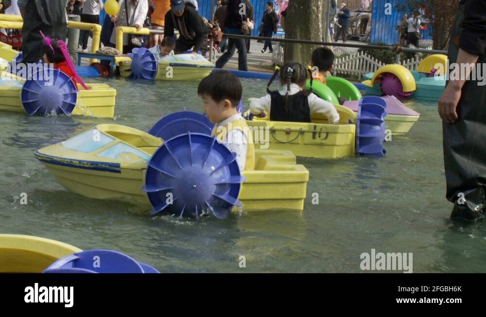 Come children Stock Videos & Footage - HD and 4K Video Clips - Alamy