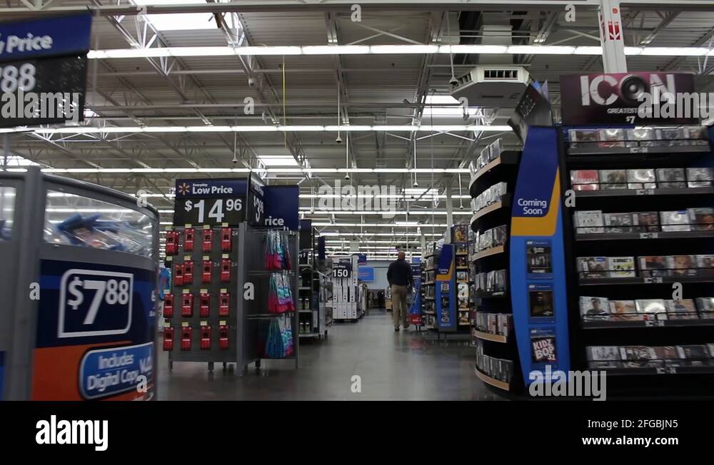 Superstore shopping cart Stock Videos & Footage - HD and 4K Video Clips ...