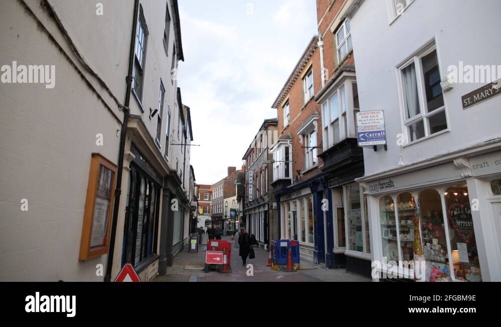 Medieval English town centre Sculpture, Wallingford, England, Europe ...