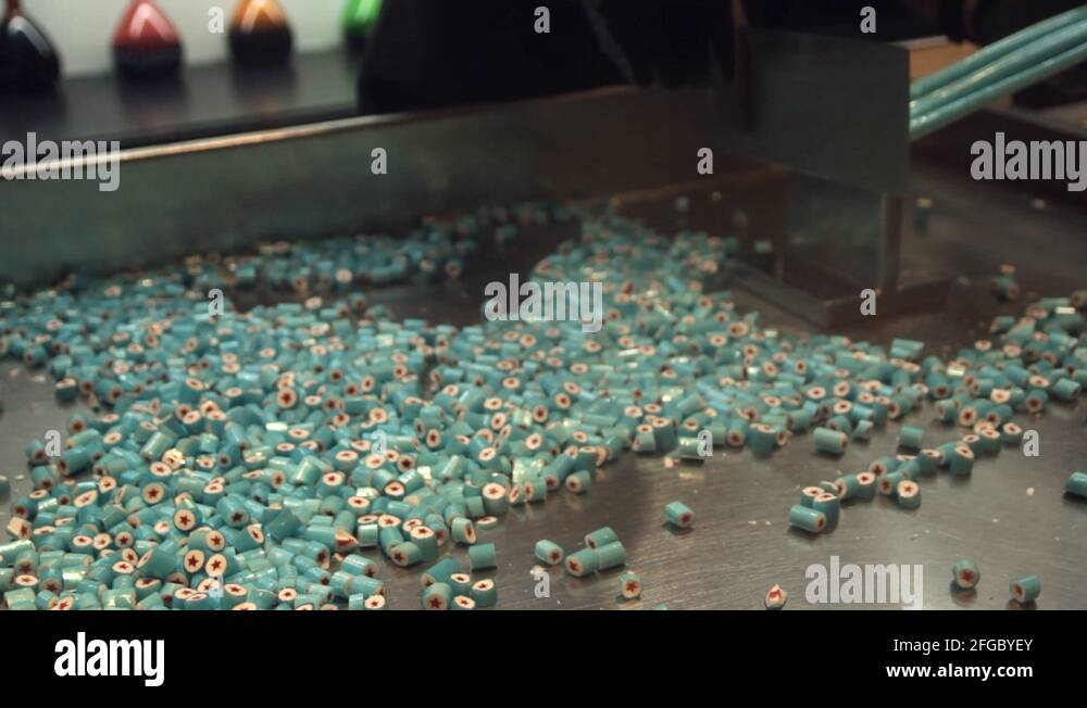 Candy assembly line Stock Videos & Footage - HD and 4K Video Clips - Alamy