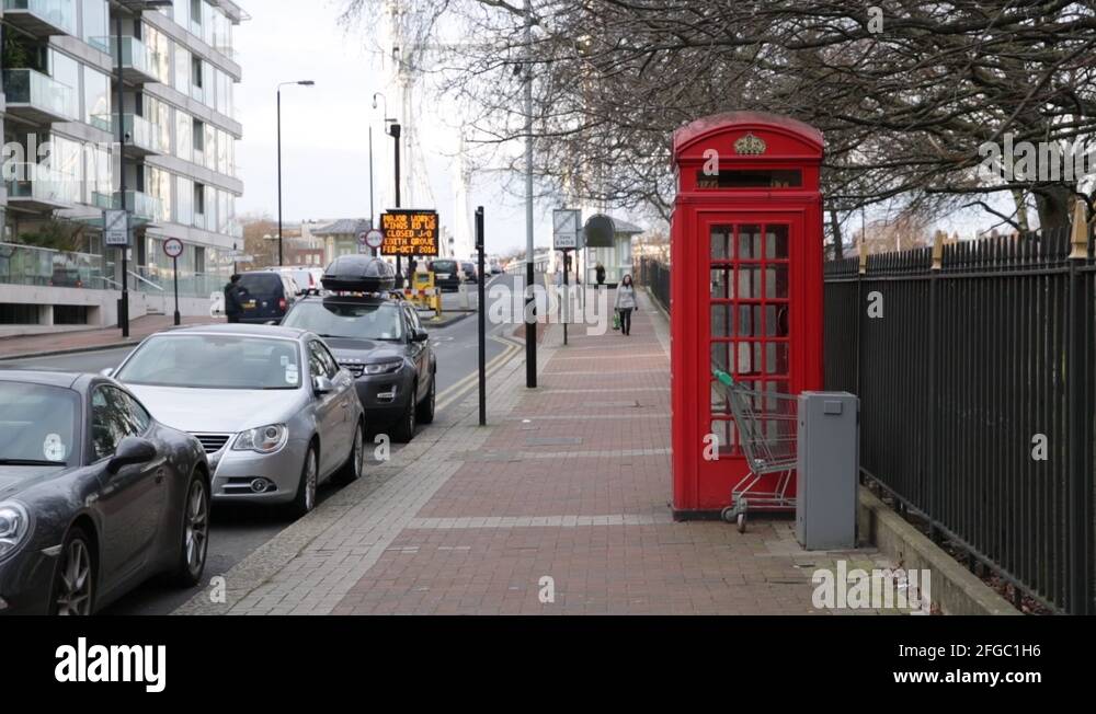 Battersea square Stock Videos & Footage - HD and 4K Video Clips - Alamy