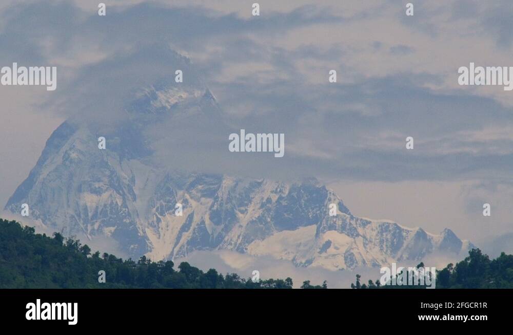 Mount fishtail Stock Videos & Footage - HD and 4K Video Clips - Alamy