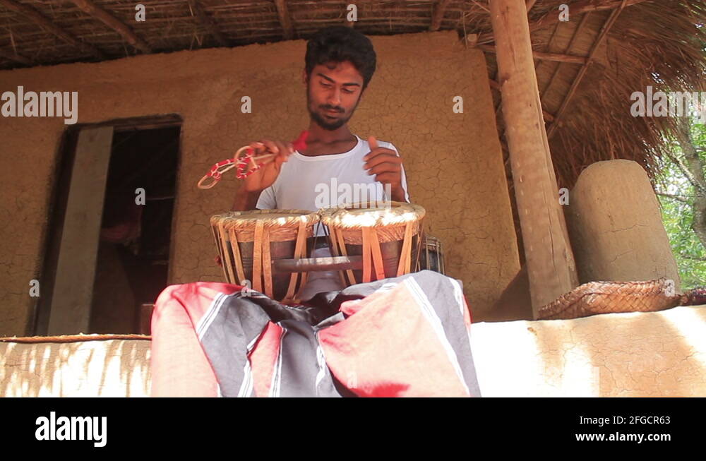 Sri lanka drums Stock Videos & Footage - HD and 4K Video Clips - Alamy