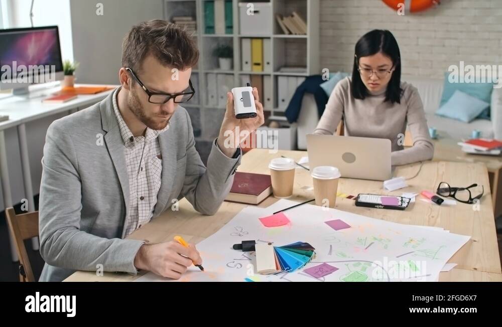 Alternative workplace Stock Videos & Footage - HD and 4K Video Clips ...