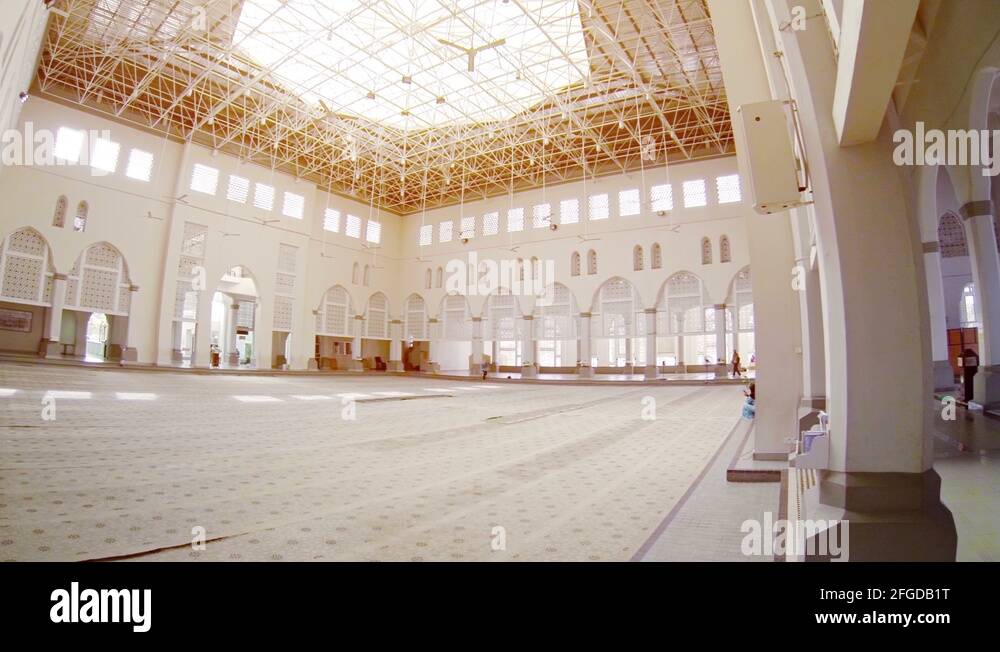 Traditional column Stock Videos & Footage - HD and 4K Video Clips - Alamy