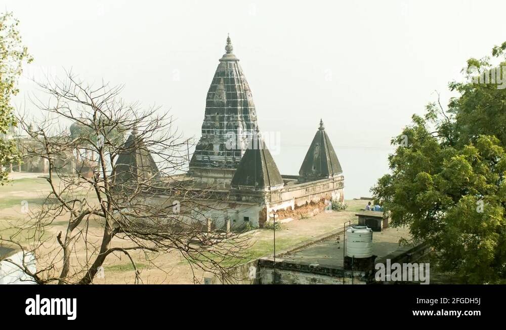 Varanasi temple ganges Stock Videos & Footage - HD and 4K Video Clips ...