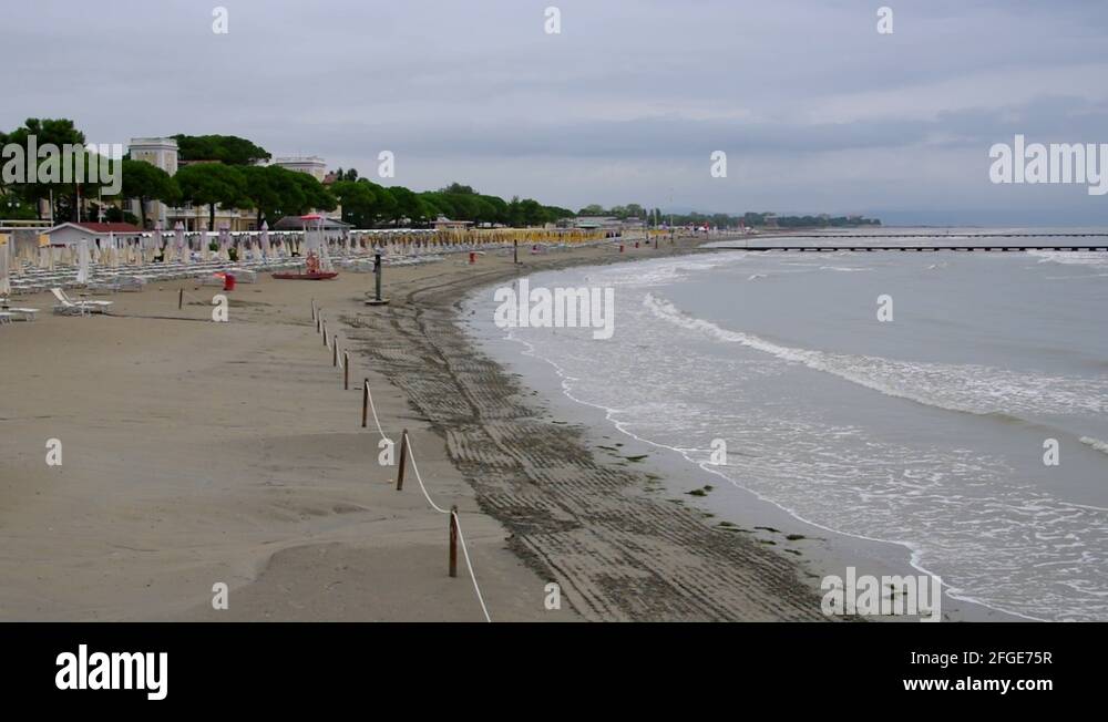 Italy grado beach Stock Videos & Footage - HD and 4K Video Clips - Alamy