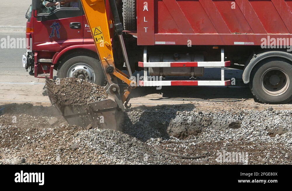 Lorry rubble Stock Videos & Footage - HD and 4K Video Clips - Alamy