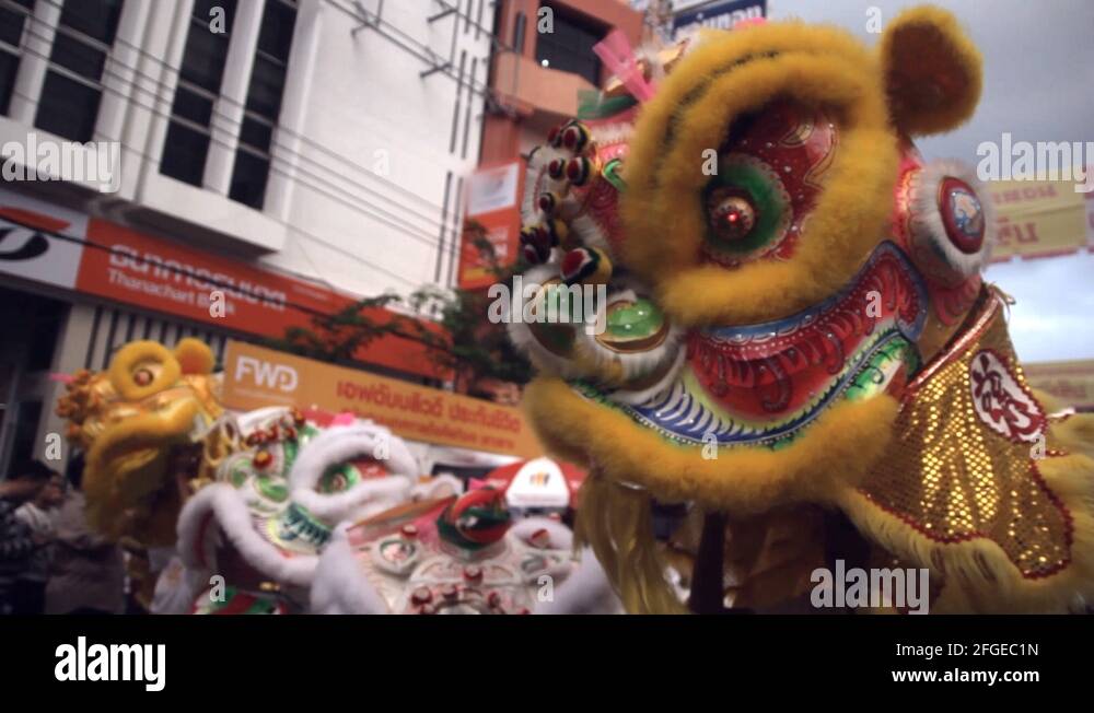 Chinese lion parade Stock Videos & Footage - HD and 4K Video Clips - Alamy