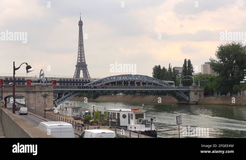 Famous tower bridge car traffic Stock Videos & Footage - HD and 4K ...