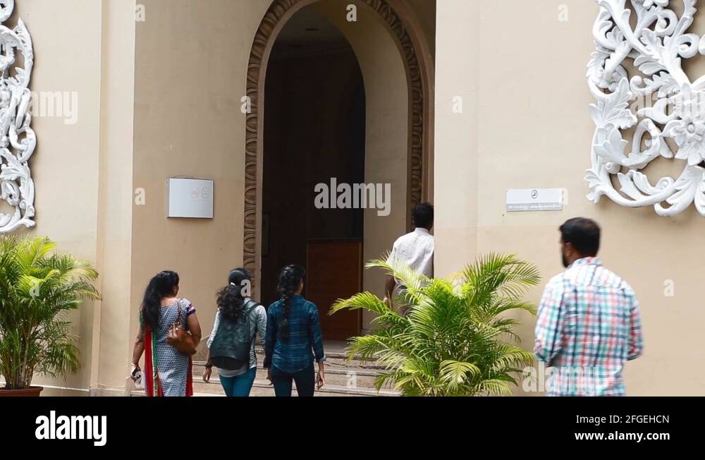 India office building entrance people Stock Videos & Footage - HD and ...