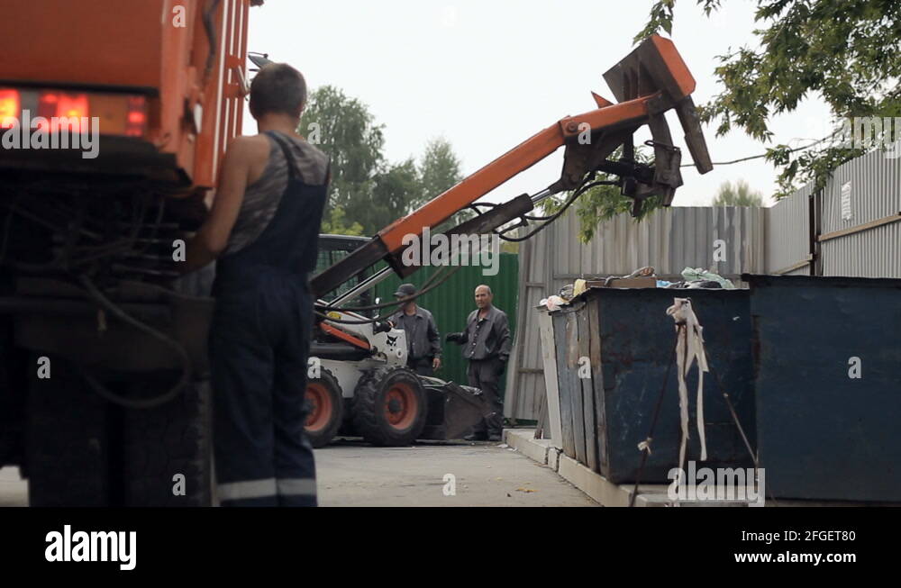 Removal car truck Stock Videos & Footage - HD and 4K Video Clips - Alamy