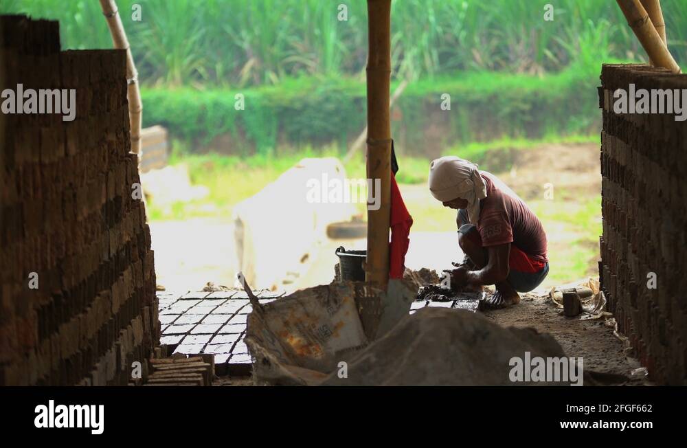 Poor worker Stock Videos & Footage - HD and 4K Video Clips - Alamy