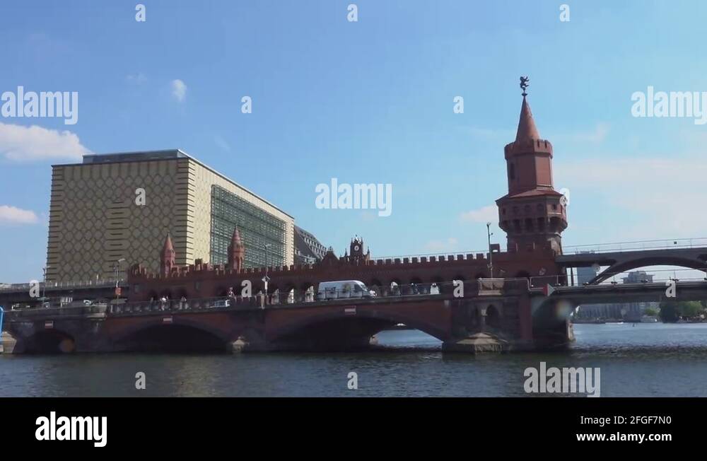 Oberbaumbruecke Stock Videos & Footage - HD and 4K Video Clips - Alamy