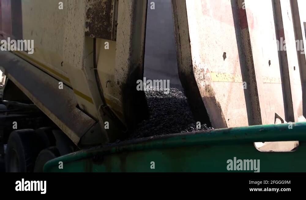 Car tipper Stock Videos & Footage - HD and 4K Video Clips - Alamy