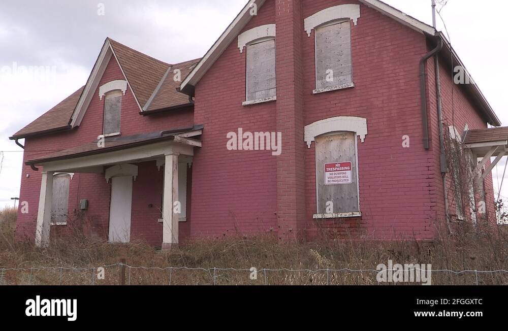 Signs of poverty Stock Videos & Footage - HD and 4K Video Clips - Alamy